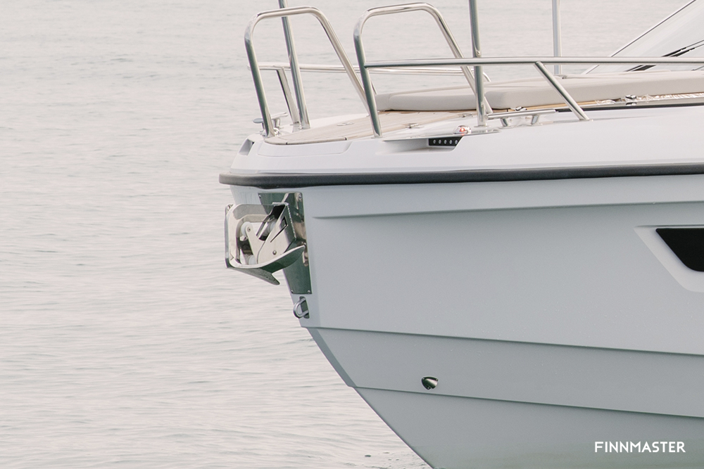 Maxwell anchor windlass bow – Finnmaster-veneet